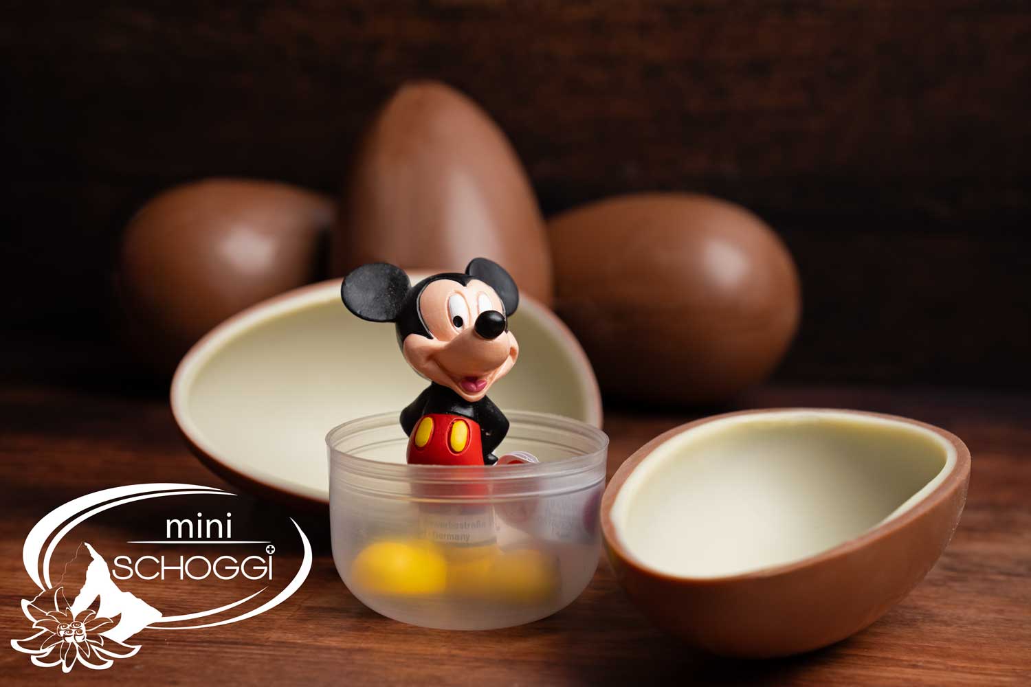 Confectionner des œufs surprise en chocolat pour les enfants